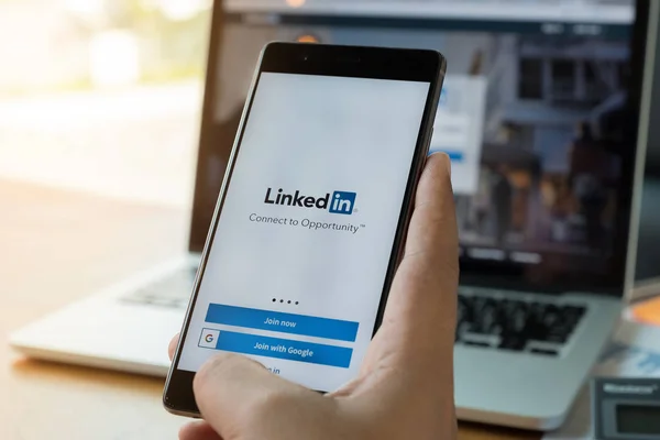 The Benefits of LinkedIn Learning for Professional Development | Mass ...